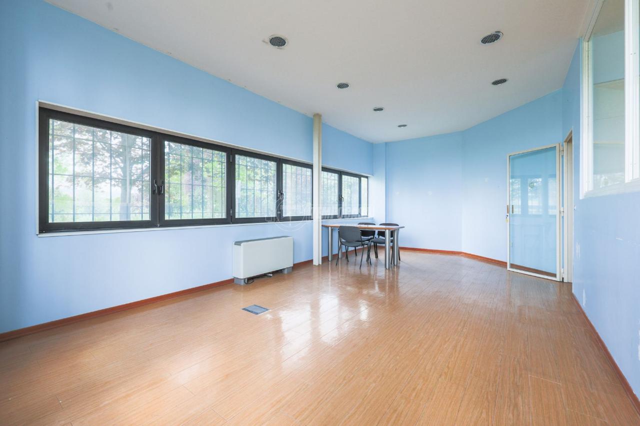 Capannone in vendita a San Lazzaro Di Savena