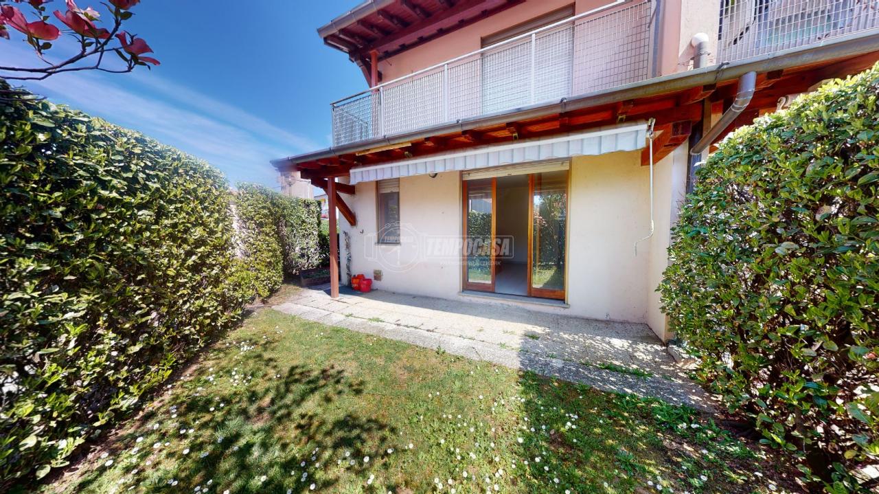 Villa a schiera in vendita a Beregazzo Con Figliaro