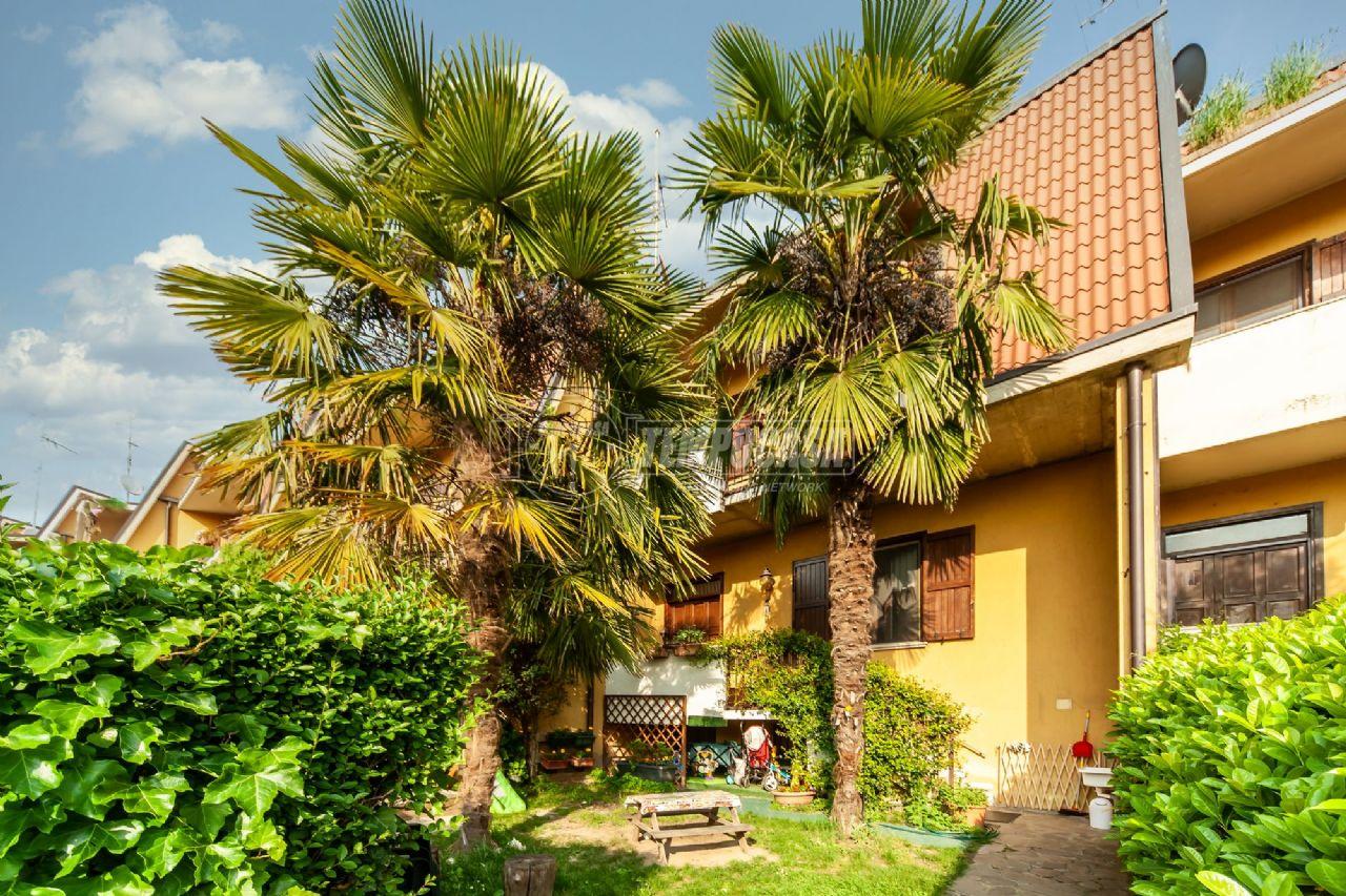 Villa a schiera in vendita a Renate