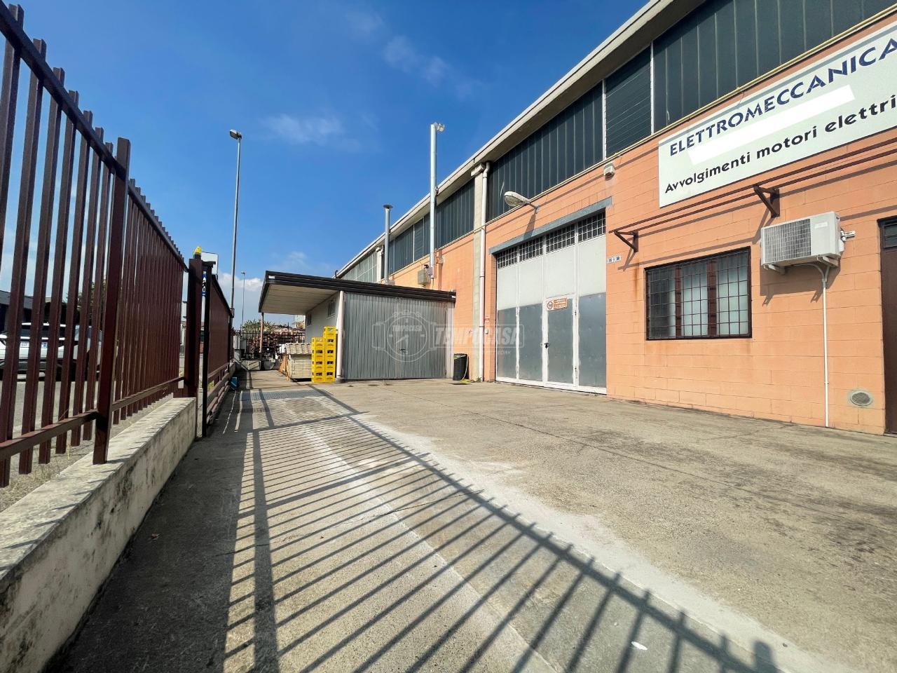 Capannone in vendita a Bovisio-Masciago