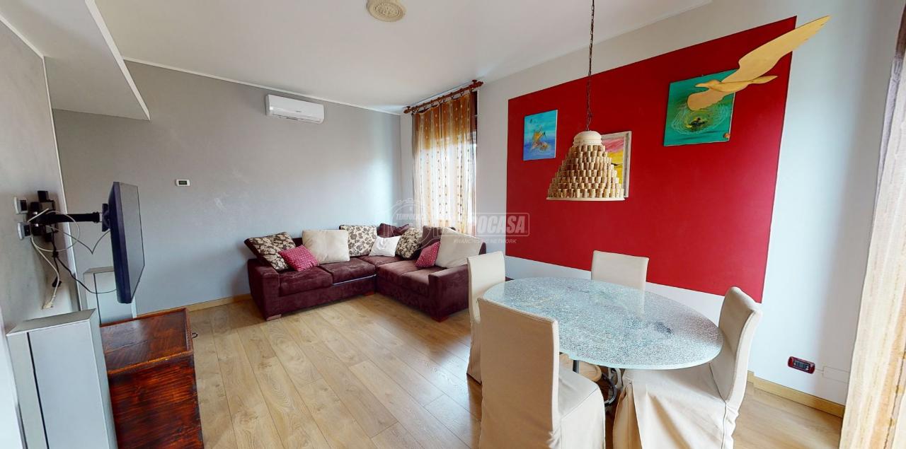 Appartamento in vendita a Varedo