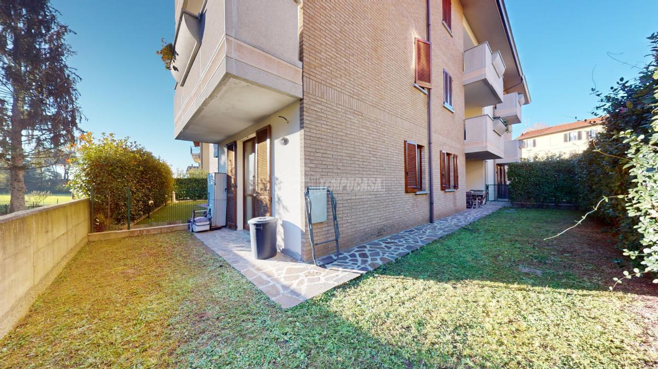 Appartamento in vendita a Lazzate