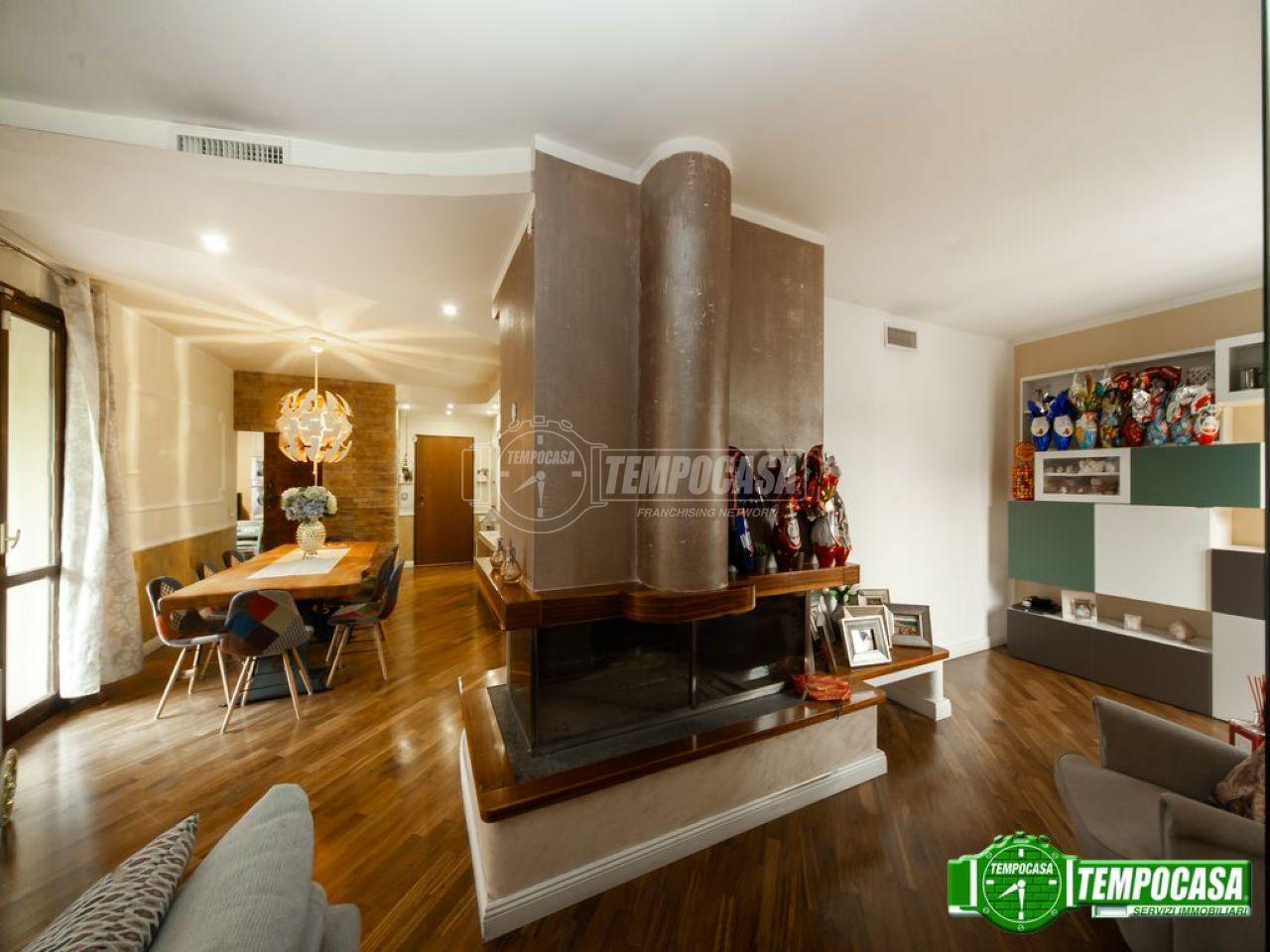 Appartamento in Via San Rocco, Muggiò