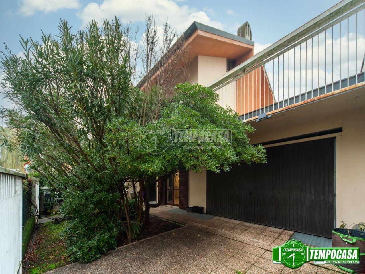 Villa a schiera in vendita a Muggiò
