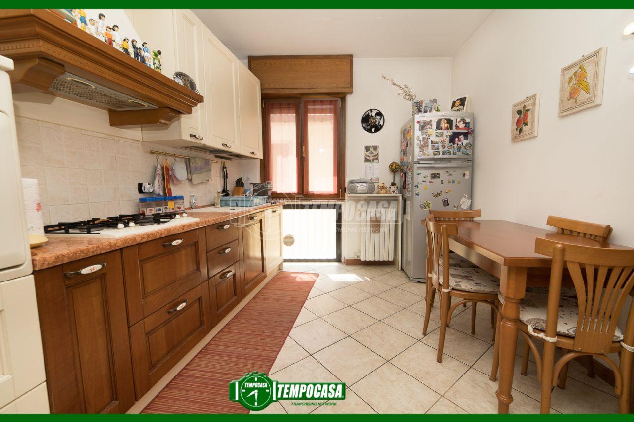 Appartamento in vendita a Cambiago