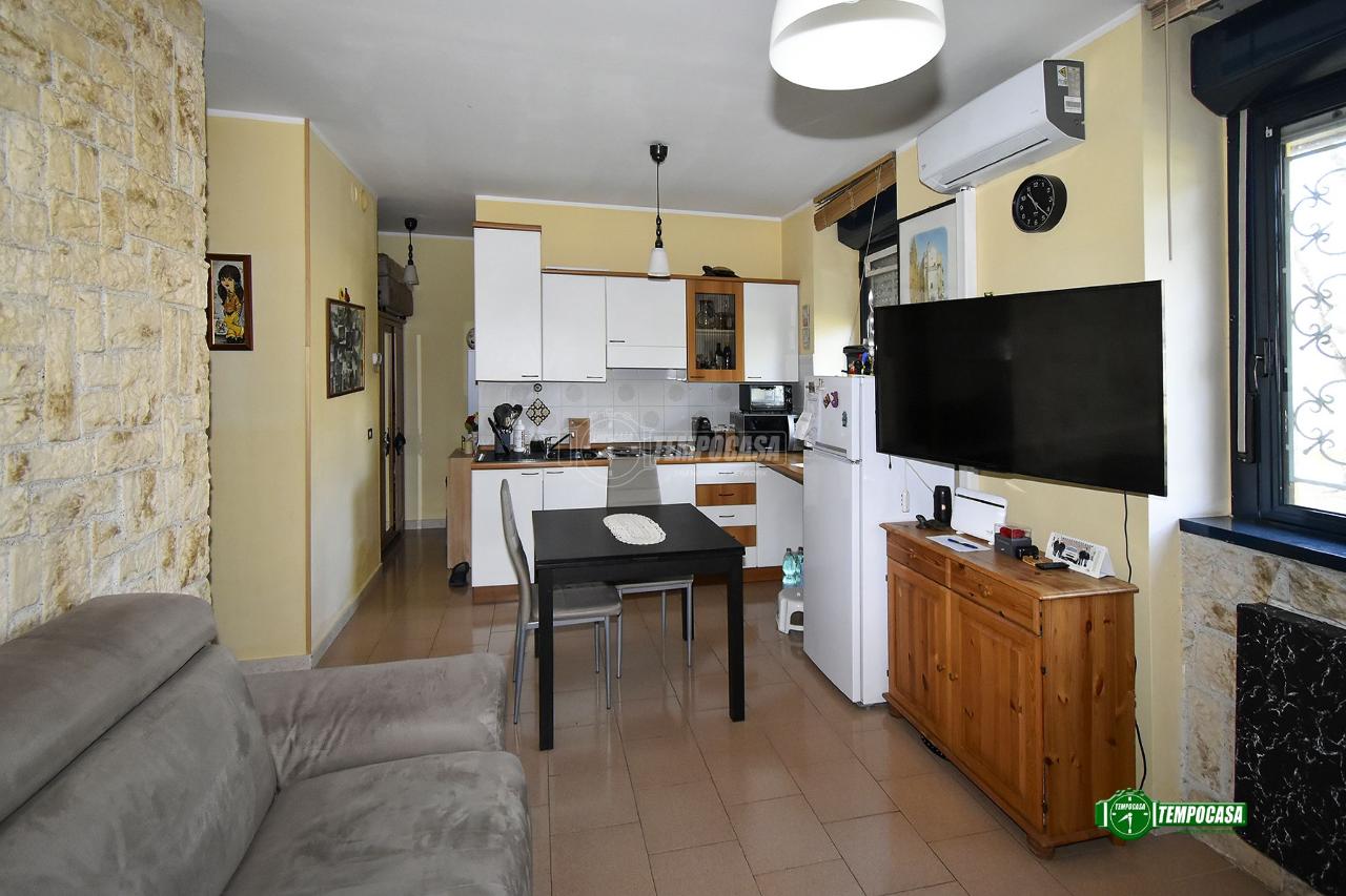 Appartamento in vendita a Rho