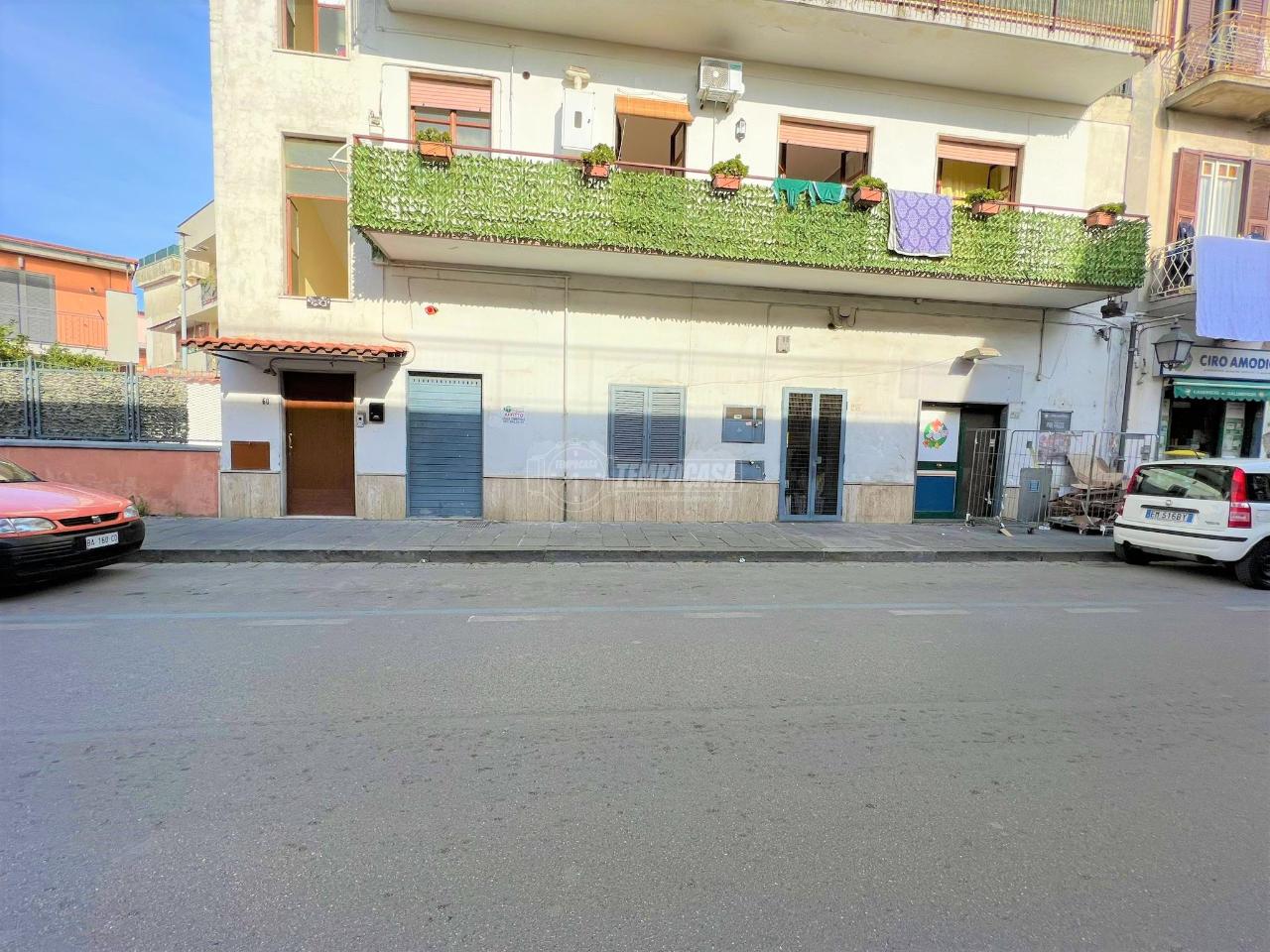 Magazzino in affitto a Pomigliano D'Arco