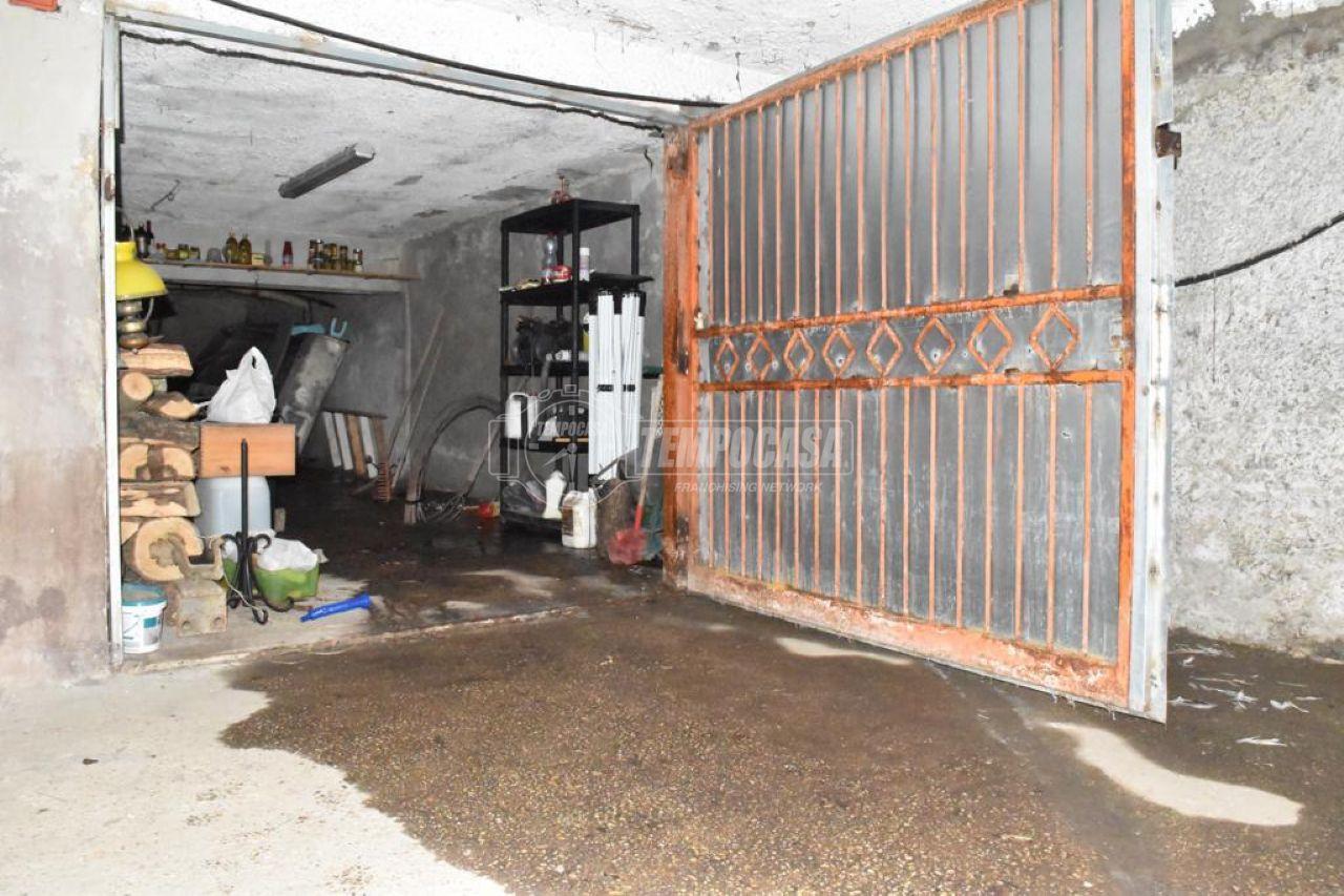 Box in vendita a Cerveteri