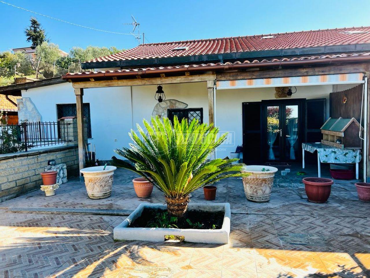 Villa a schiera in Strada delle Boccelle, Civitavecchia