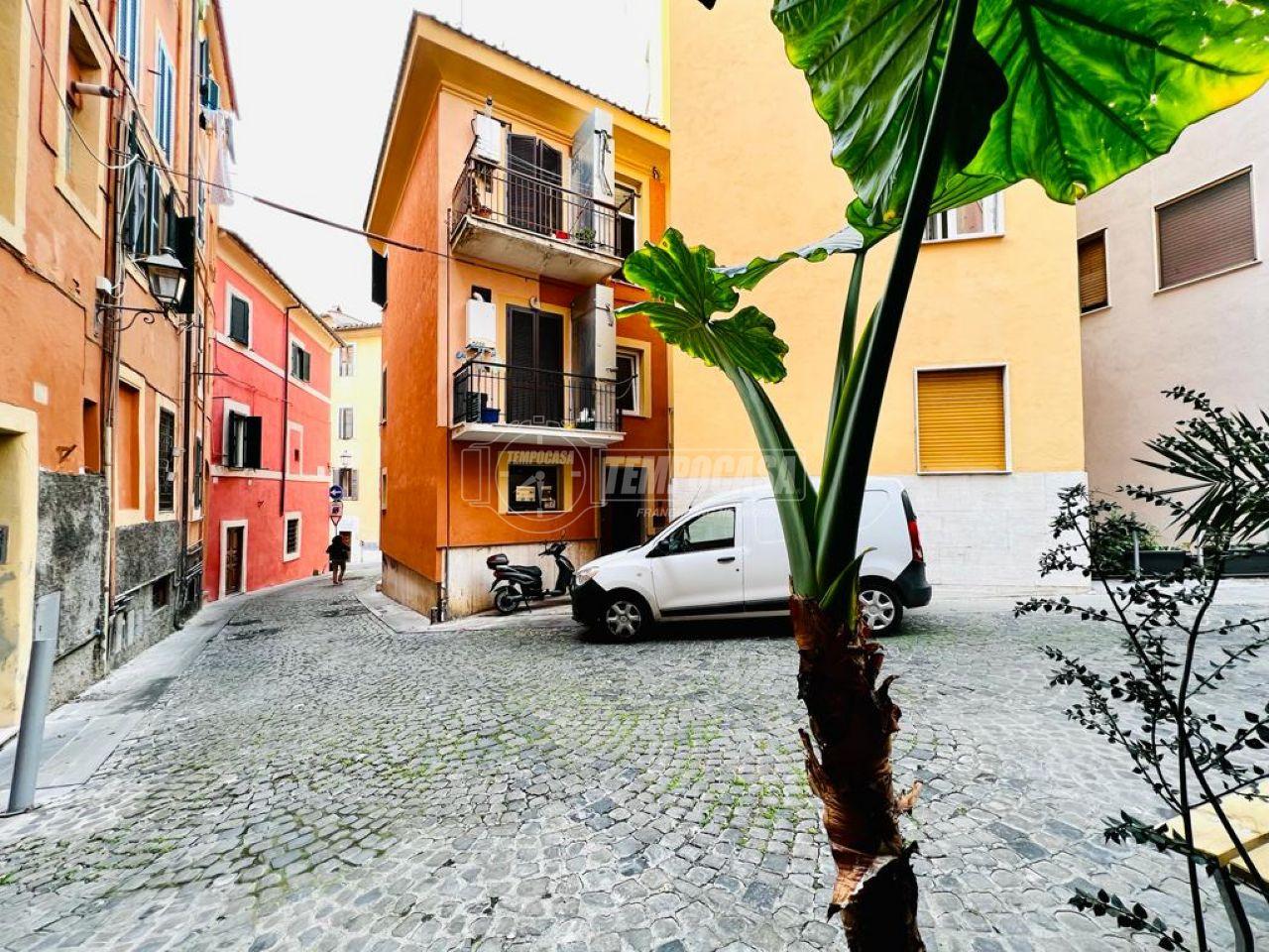 Appartamento in vendita a Civitavecchia