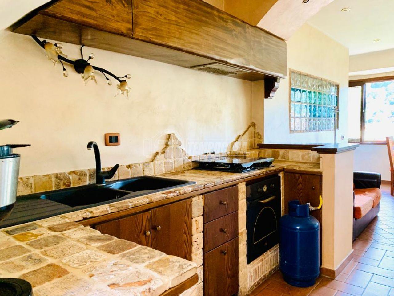 Appartamento in vendita a Allumiere