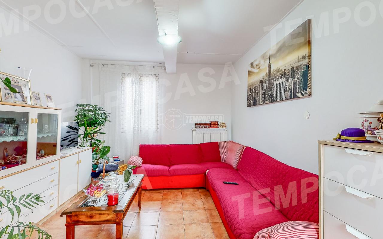 Trilocale in Via Livello 1, Vignola