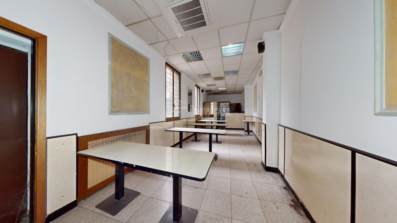 Negozio in vendita a Milano