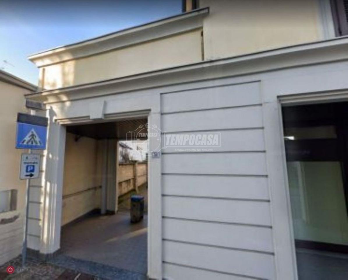 Box in vendita a Caponago