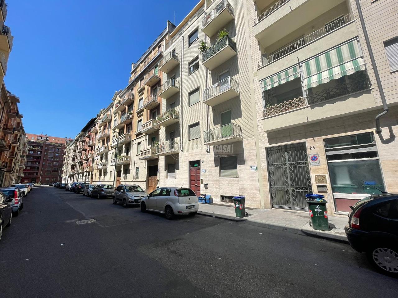 Bilocale in Via Raffaele Cadorna 30, Torino