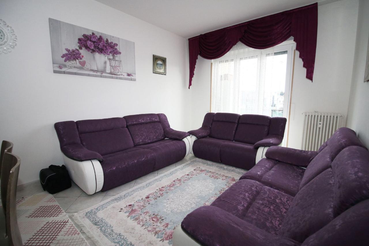 Trilocale in Via Severino Gobbi 5/B , Como