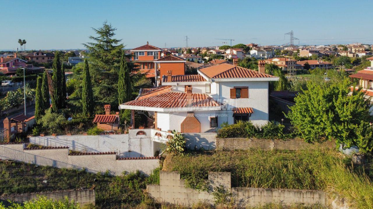 Villa in vendita a Roma