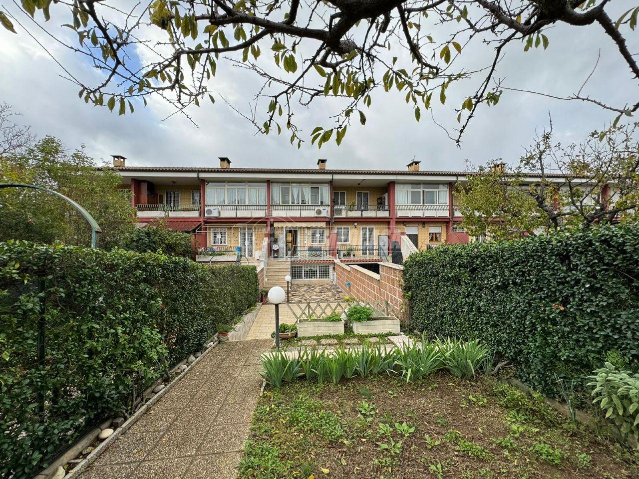 Villa a schiera in vendita a Roma