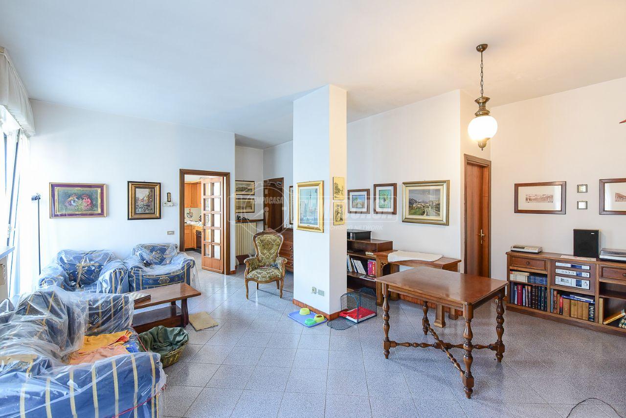 Appartamento in vendita a Cantu'