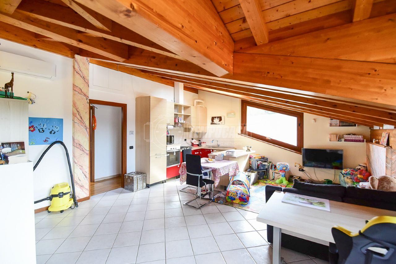 Appartamento in vendita a Cantu'