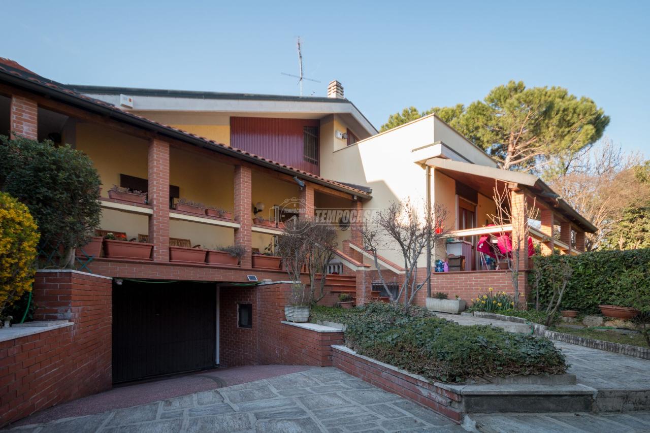Villa in vendita a Trezzano Sul Naviglio