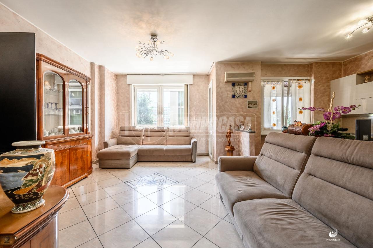 Appartamento in vendita a Trezzano Sul Naviglio