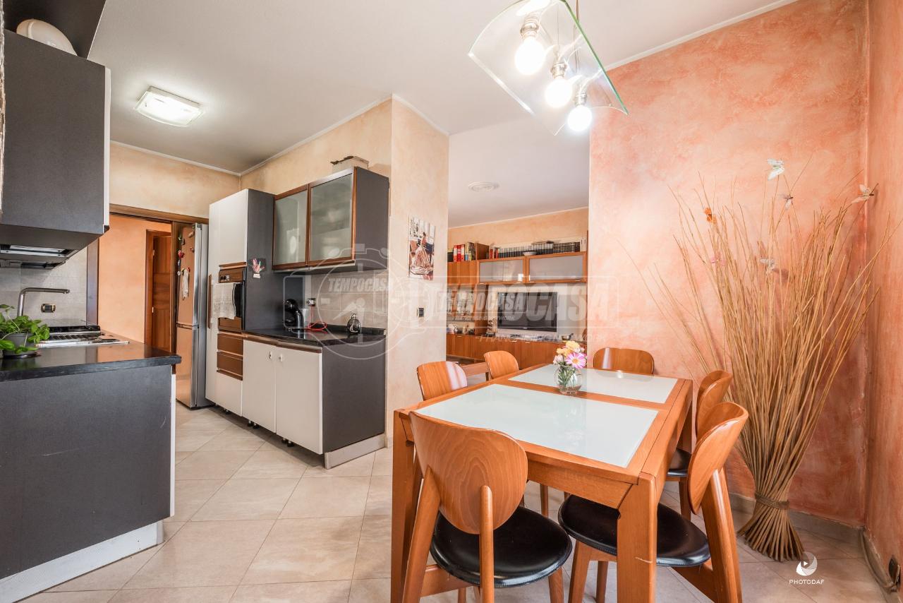 Appartamento in vendita a Trezzano Sul Naviglio