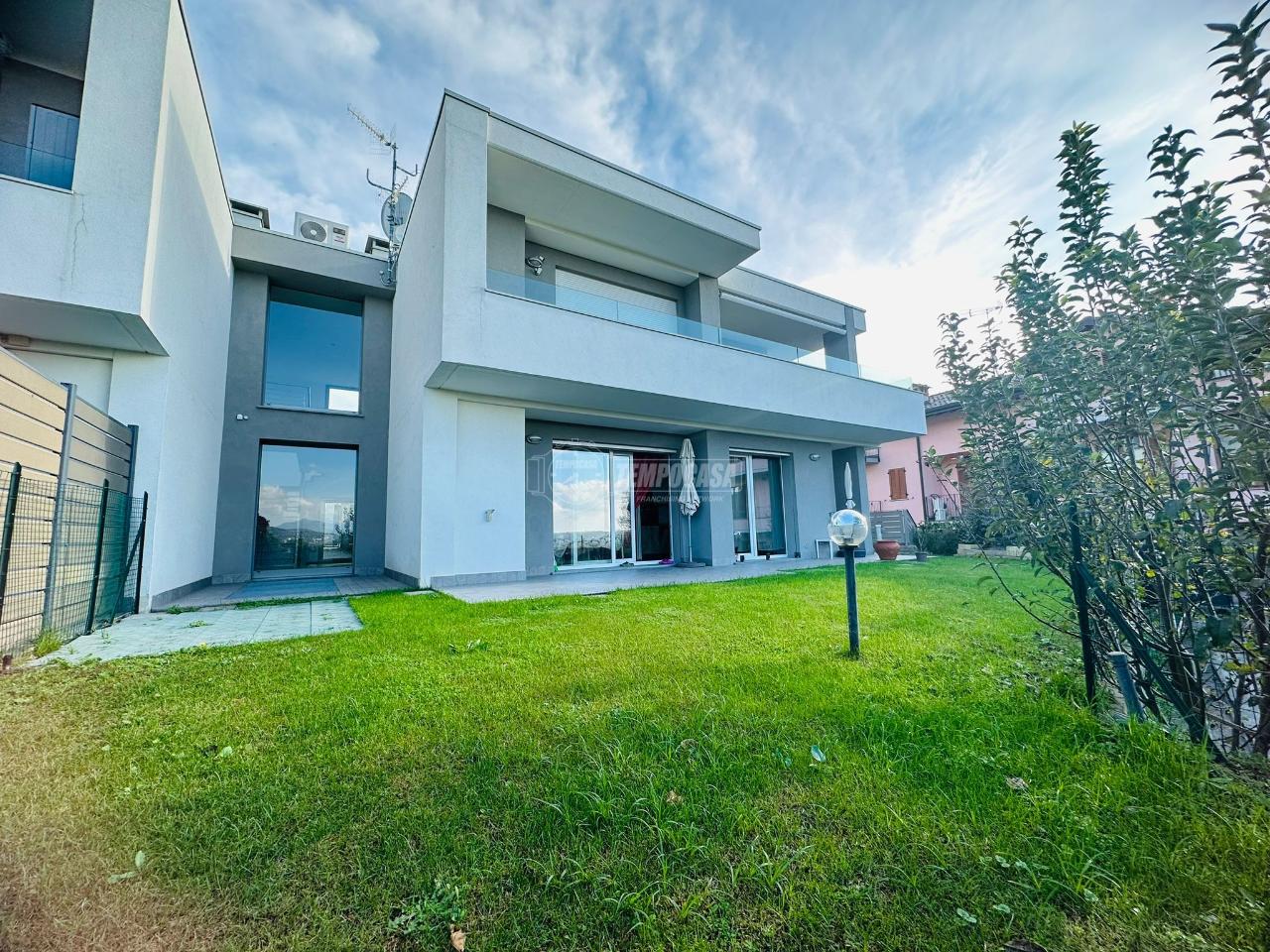 Appartamento in vendita a Colverde