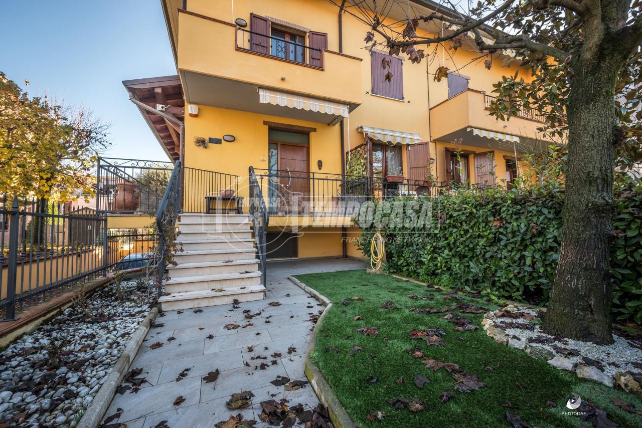 Casa indipendente in vendita a Castelvetro Di Modena