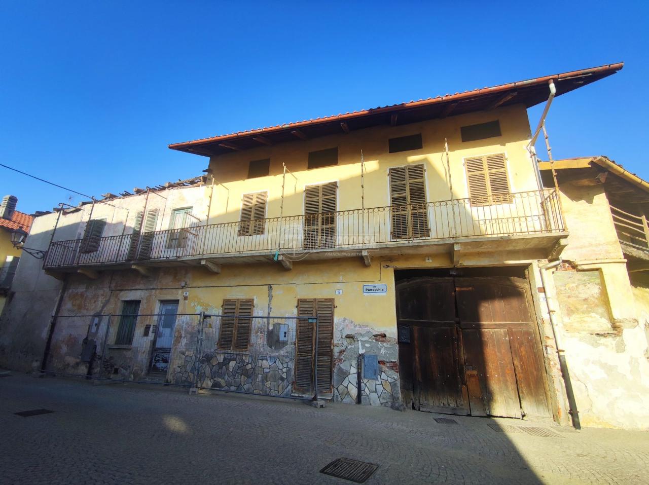 Casa indipendente in vendita a Grosso