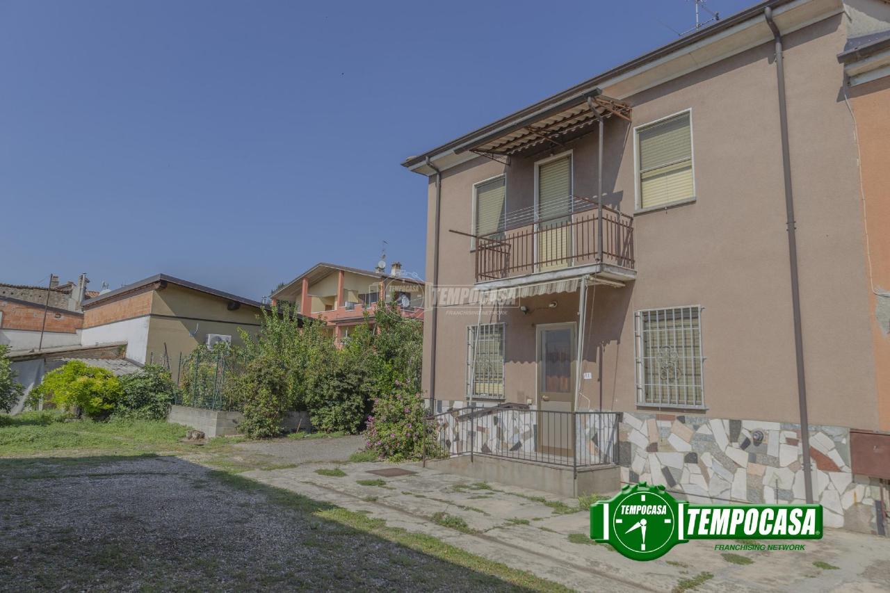 Casa indipendente in vendita a Bastida Pancarana