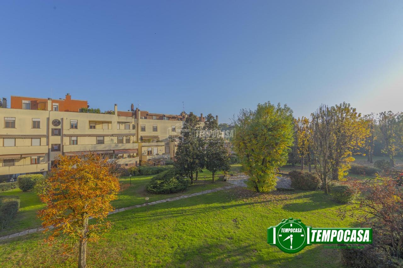 Appartamento in vendita a Travaco' Siccomario