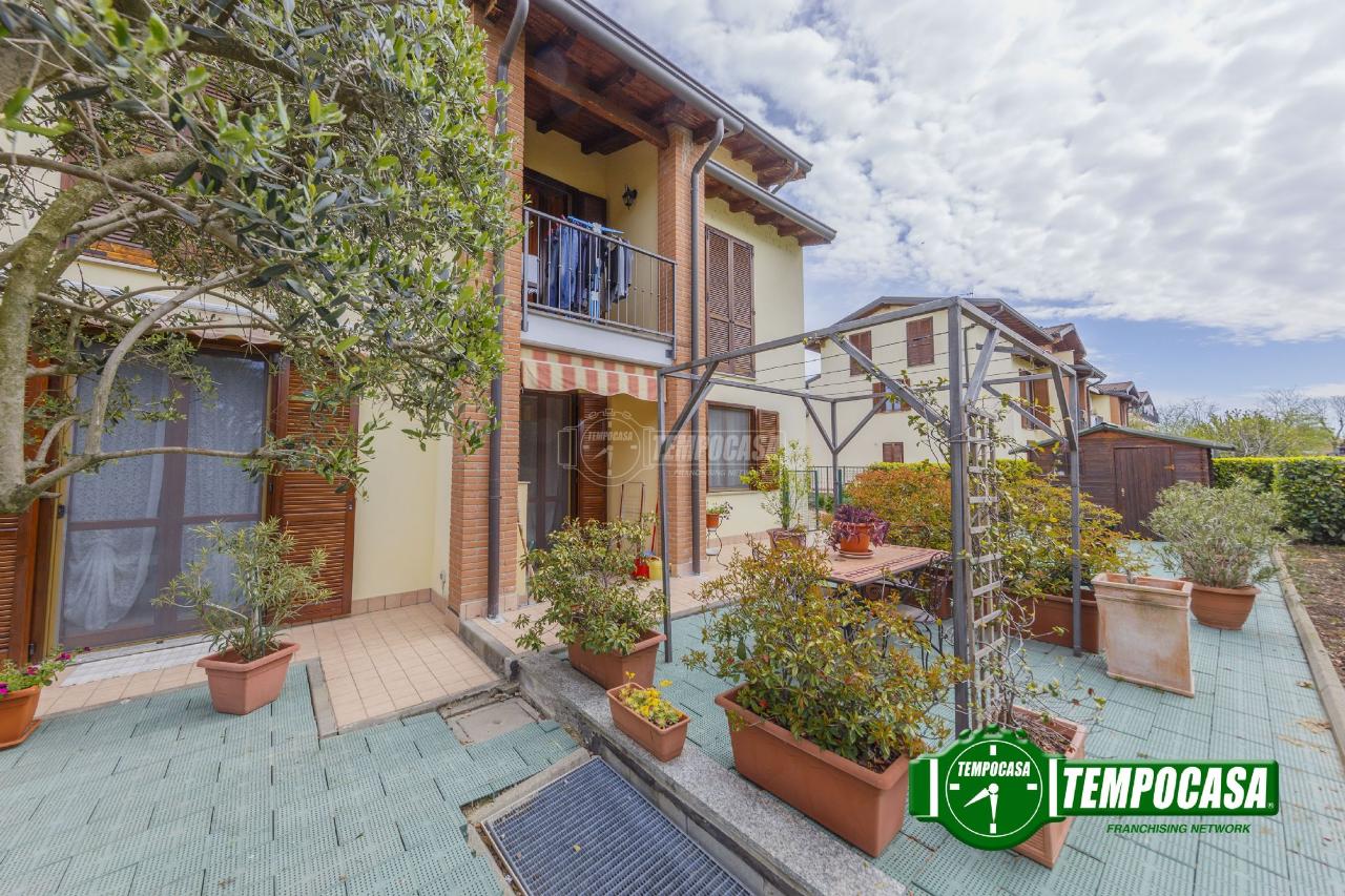 Quadrilocale in Via Dante Alighieri, Travacò Siccomario