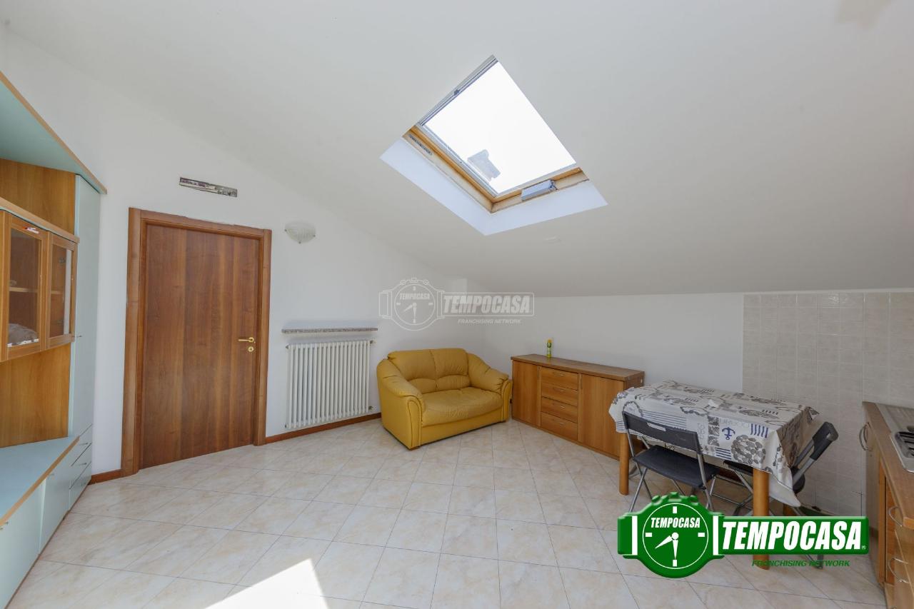 Appartamento in vendita a Albuzzano