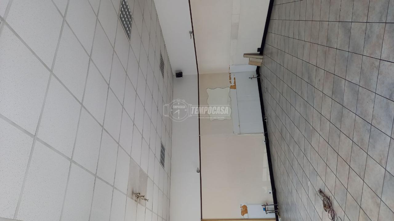 Negozio in vendita a Cerro Maggiore