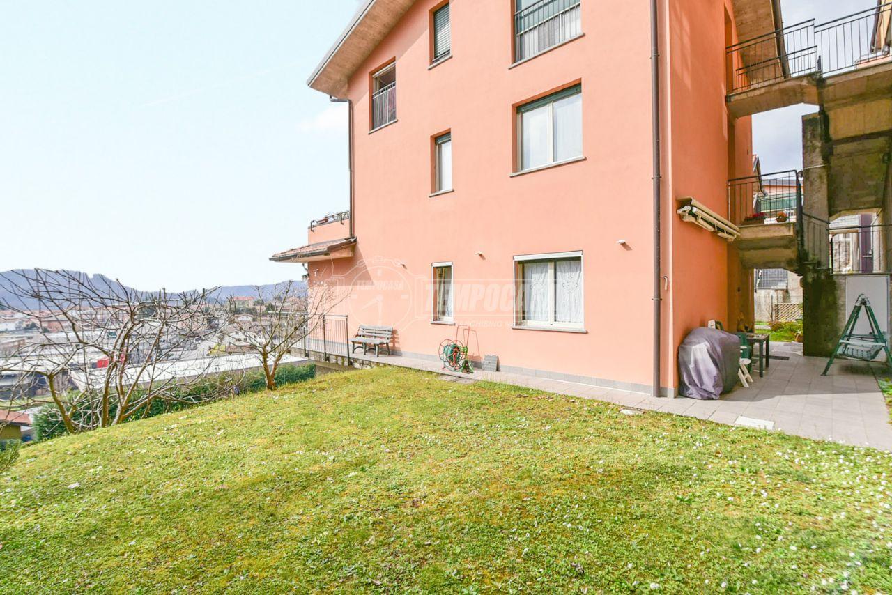 Appartamento in vendita a Lipomo