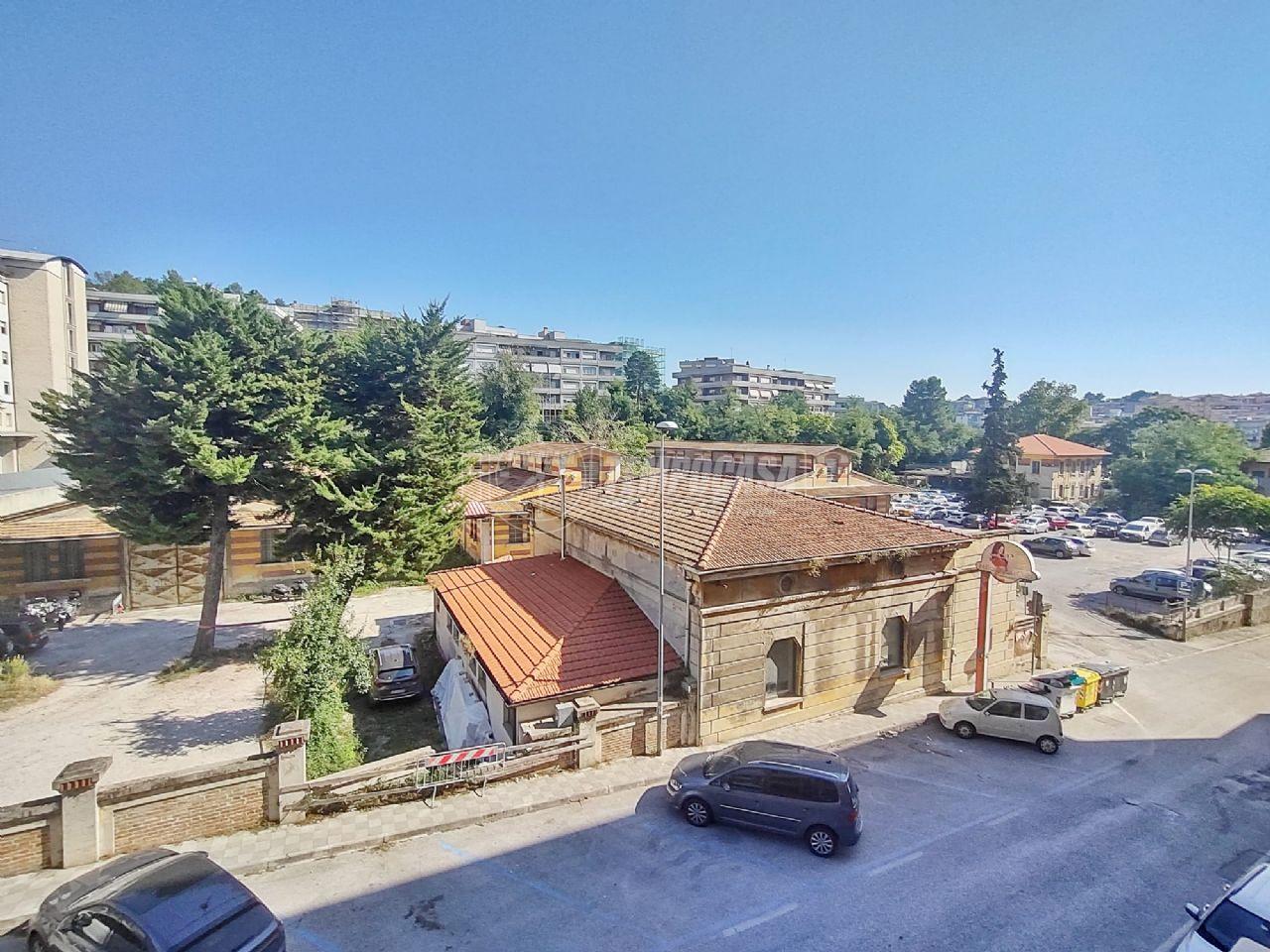 Appartamento in vendita a Ancona