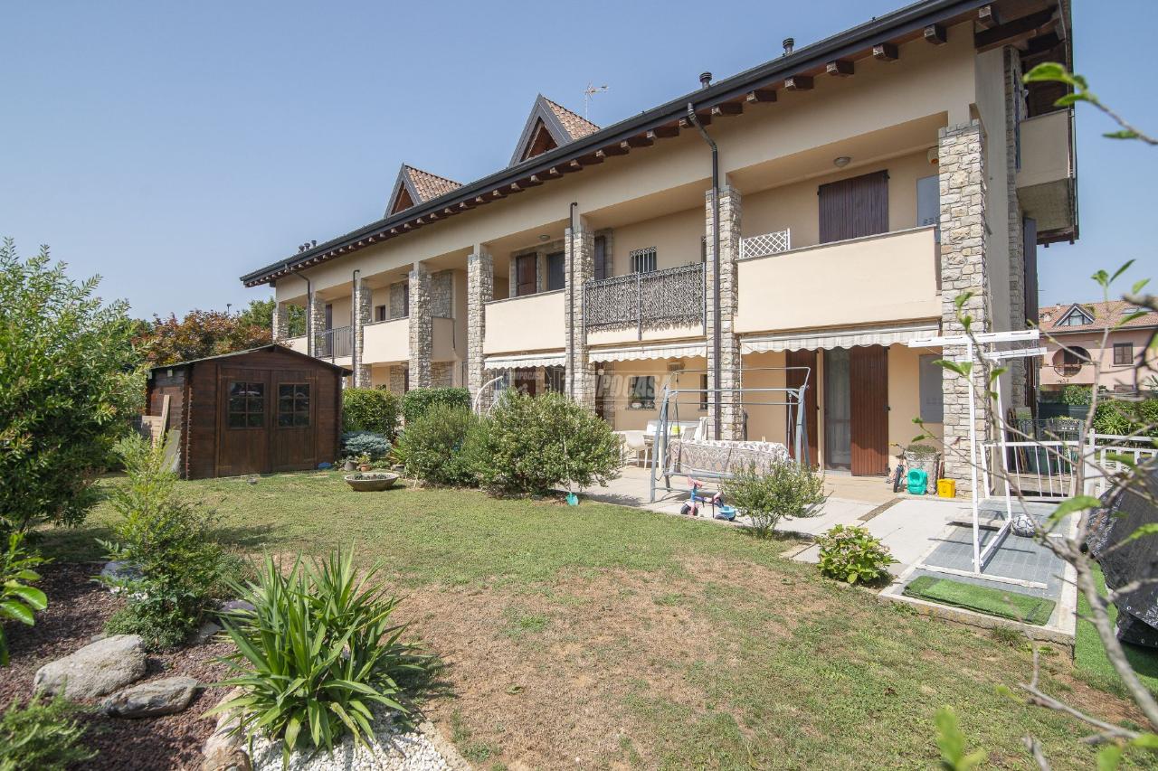 Appartamento in vendita a Trezzano Rosa