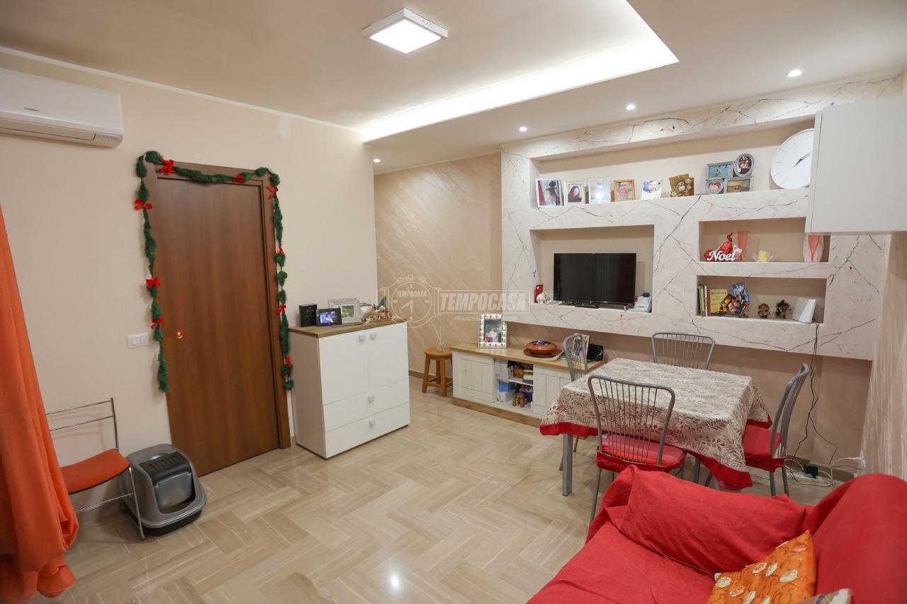 Trilocale in Via Oriente 33, Triggiano