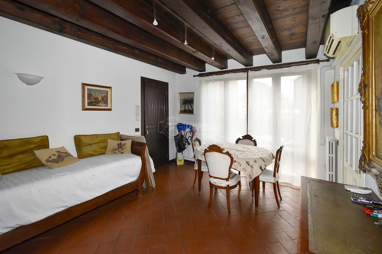 Appartamento in vendita a Pieve Emanuele