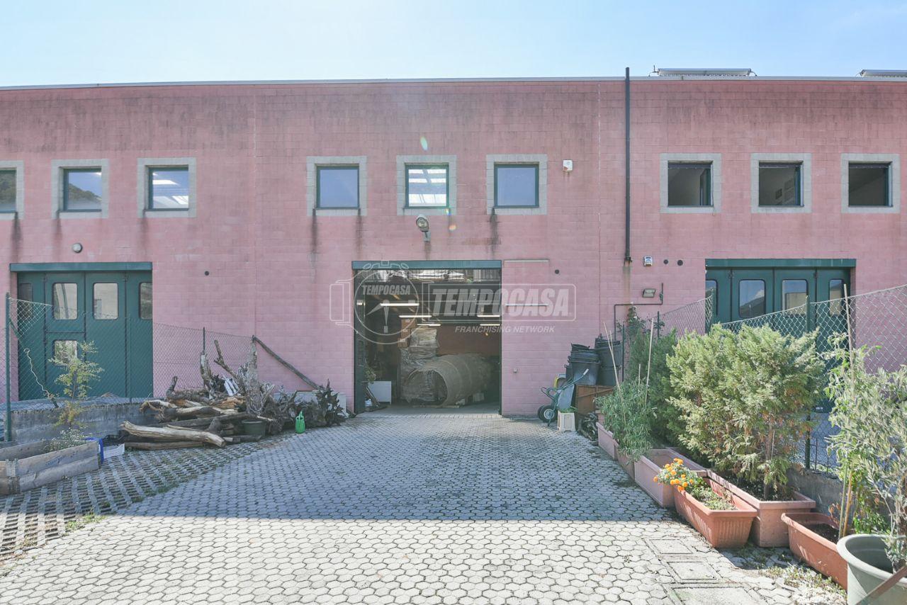 Capannone in vendita a Castelmarte