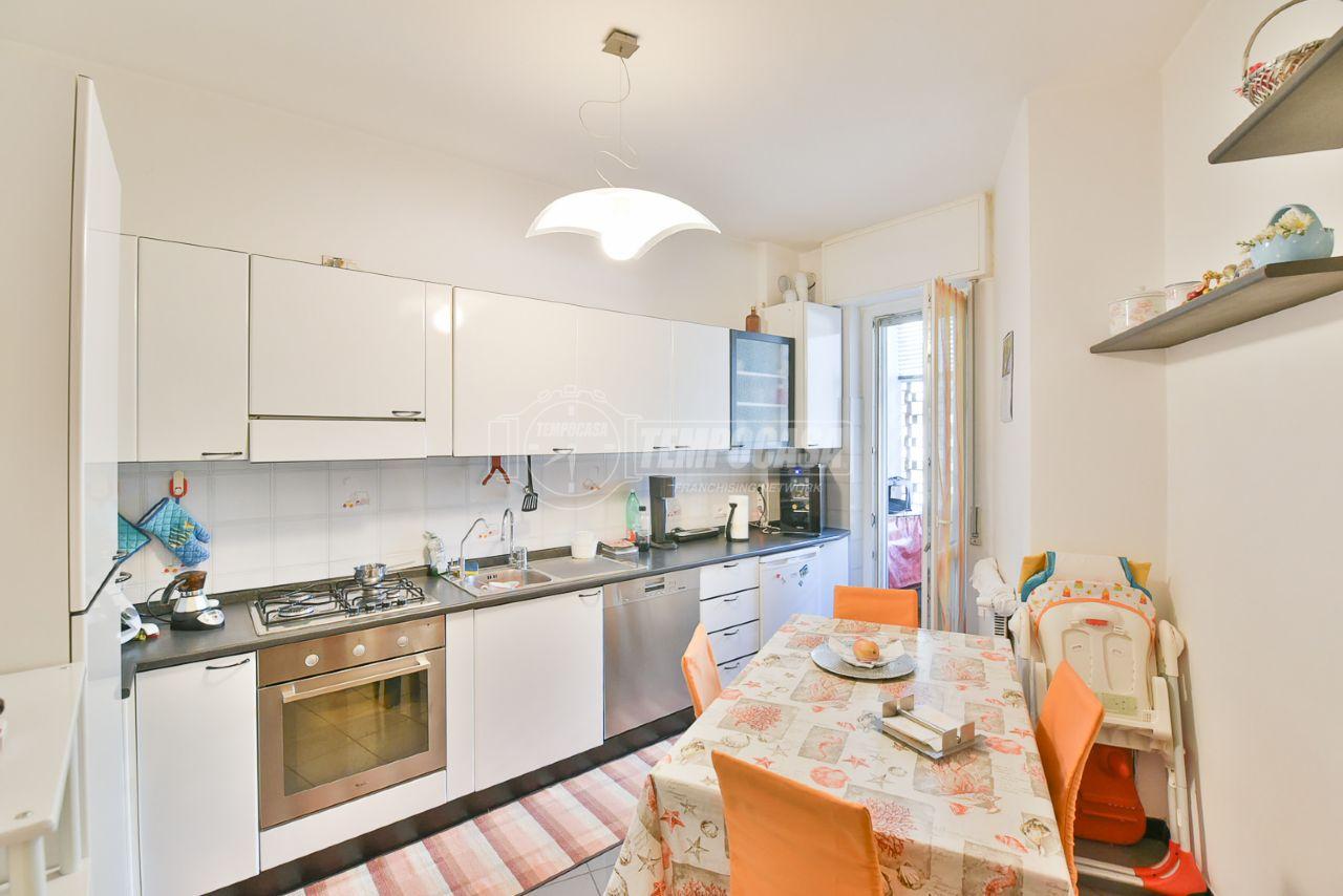 Appartamento in vendita a Erba