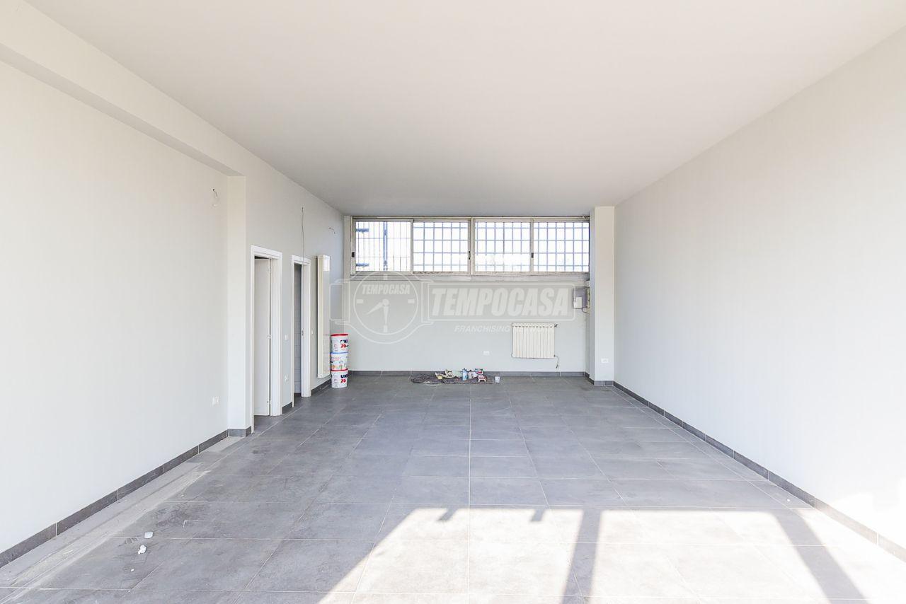 Negozio in affitto a Orsenigo