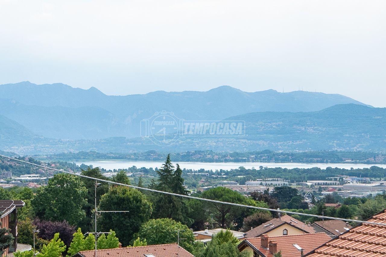 Appartamento in vendita a Albavilla