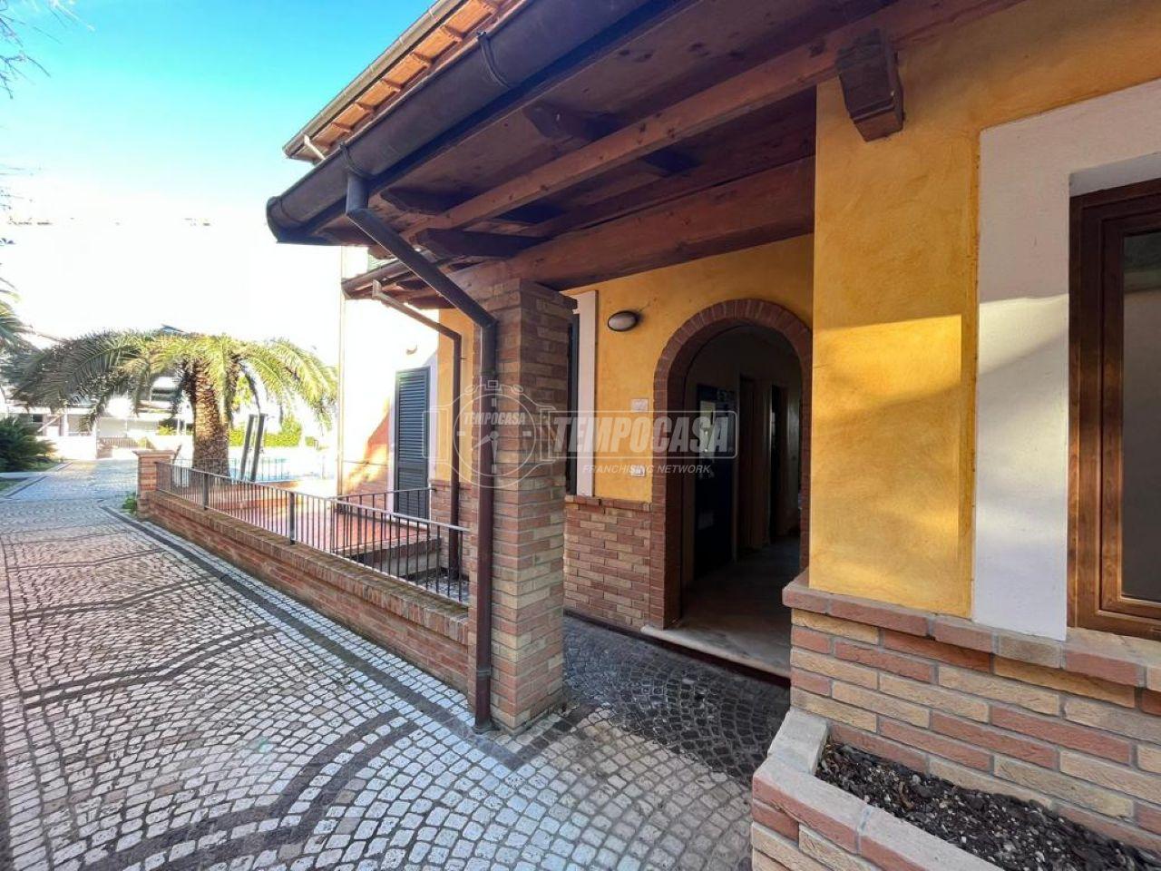 Villa in Via Panoramica 34, Tortoreto