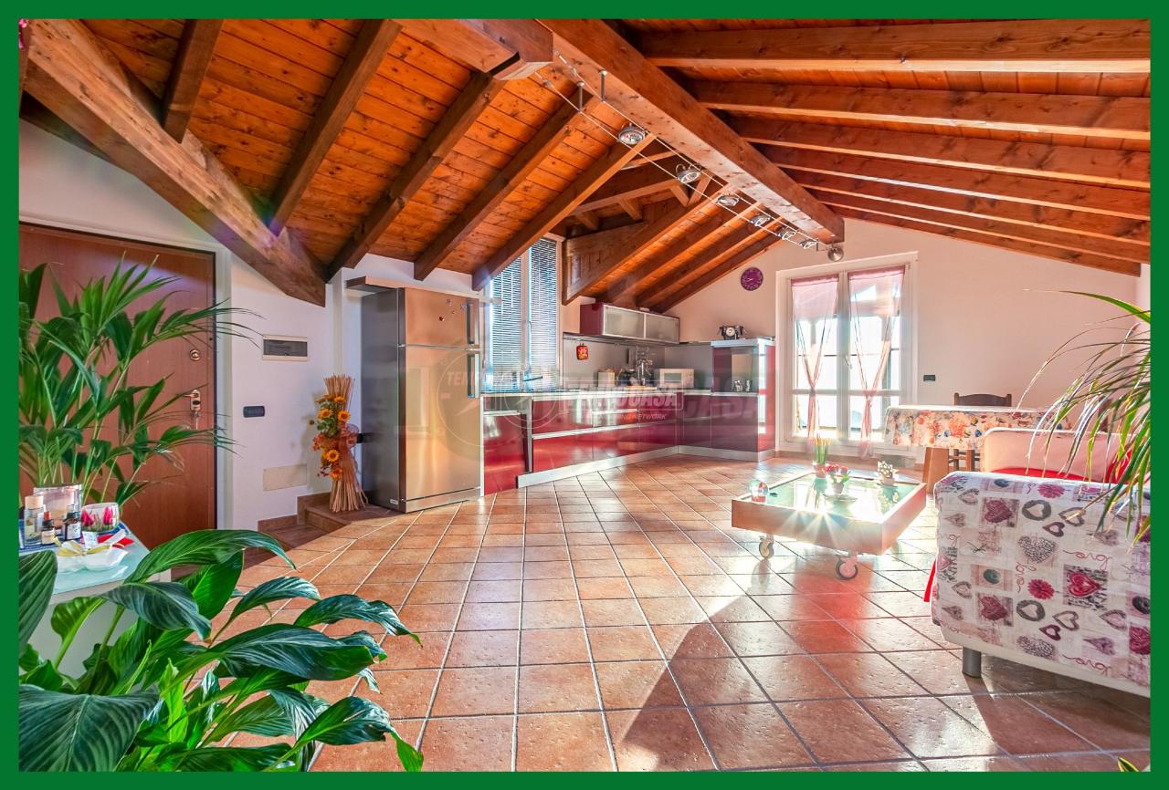 Appartamento in vendita a Besnate