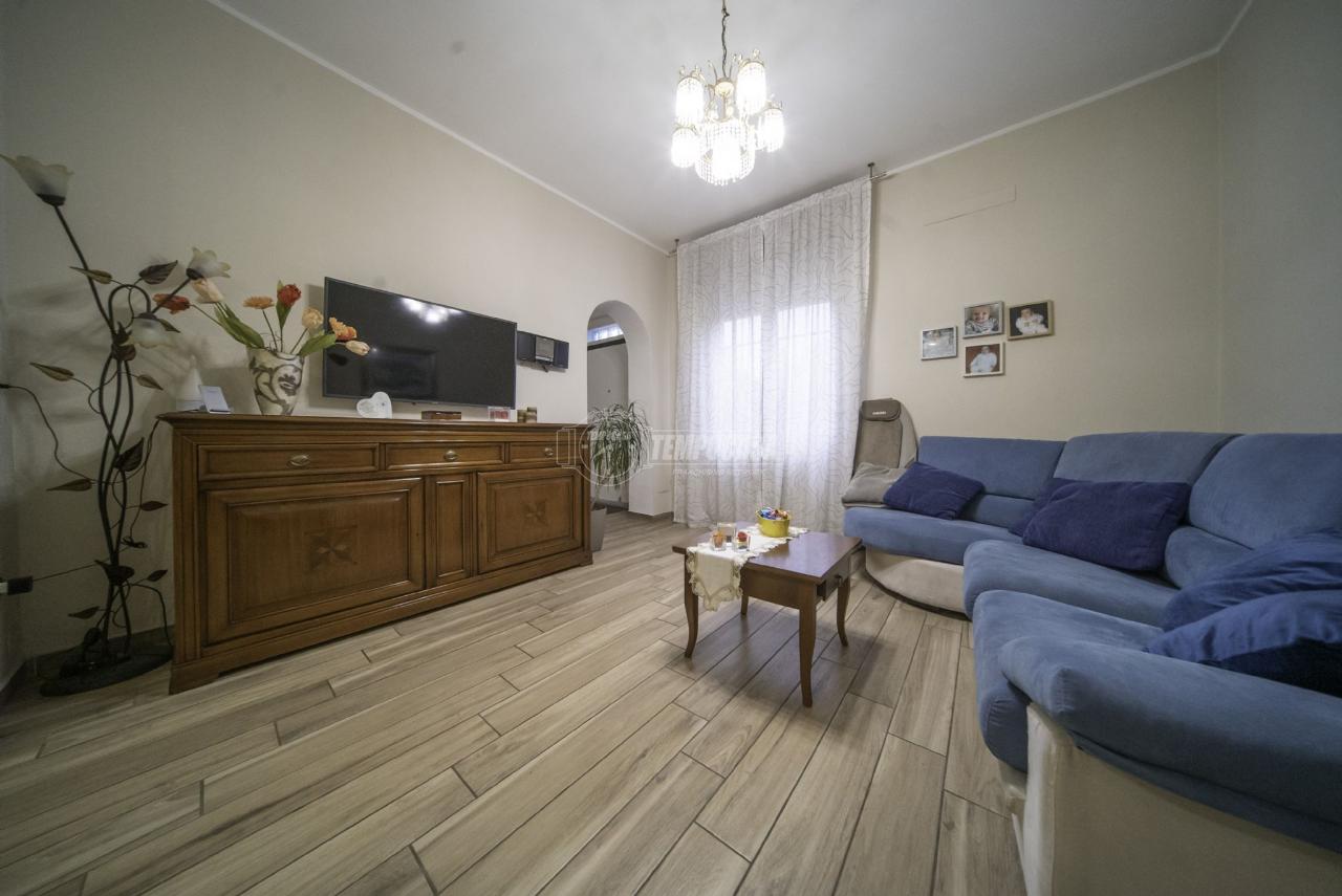 Villa a schiera in Via Jerago 37, Besnate