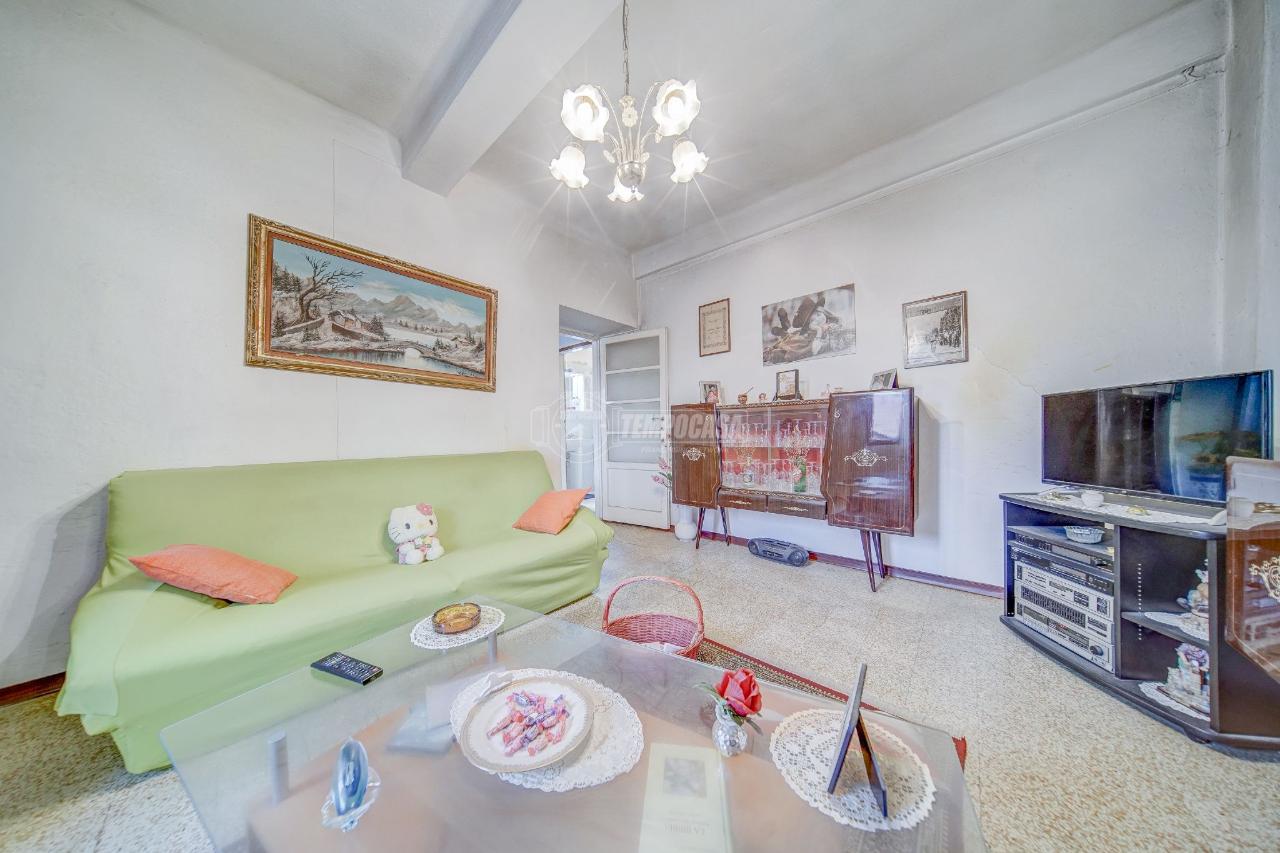 Appartamento in vendita a Oggiona Con Santo Stefano