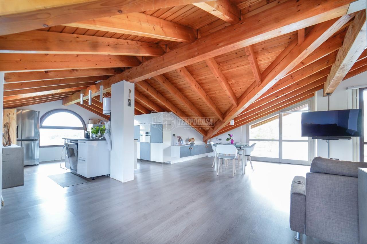 Appartamento in vendita a Carnago