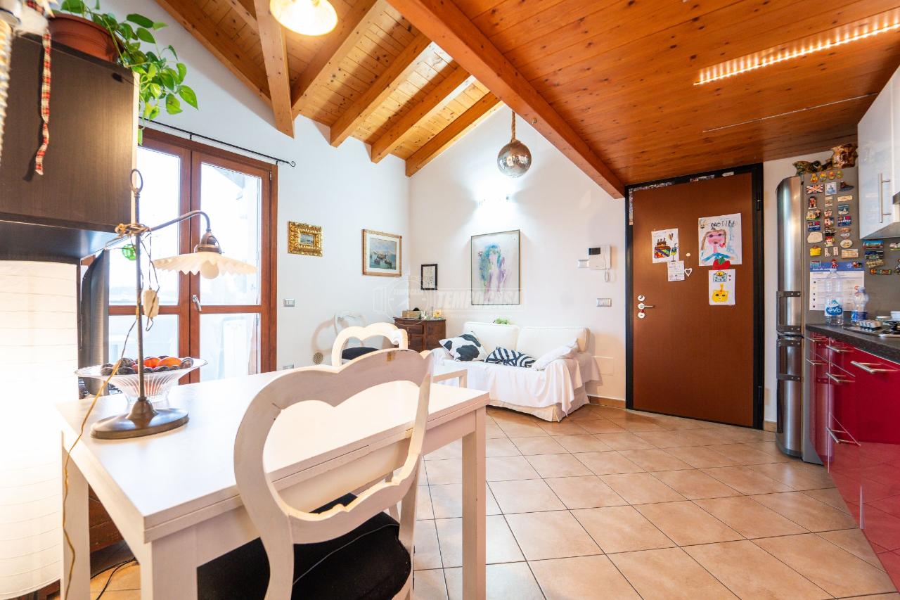 Appartamento in vendita a Besnate